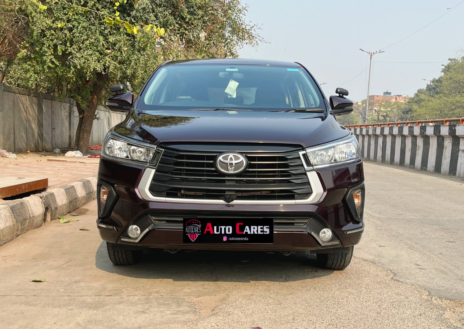 TOYOTA INNOVA CRYSTA 2.7 G (MT) 8 STR - AUTOCARES – Premium & Luxury ...